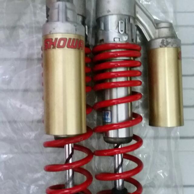 Showa Spec 2 Rear Suspension (Original), Car Accessories on Carousell