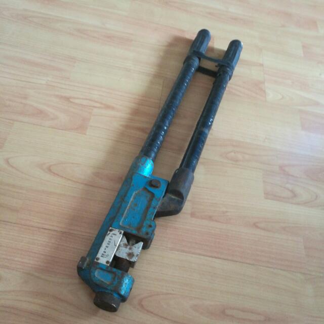 Cable Tong, Electronics, Others on Carousell