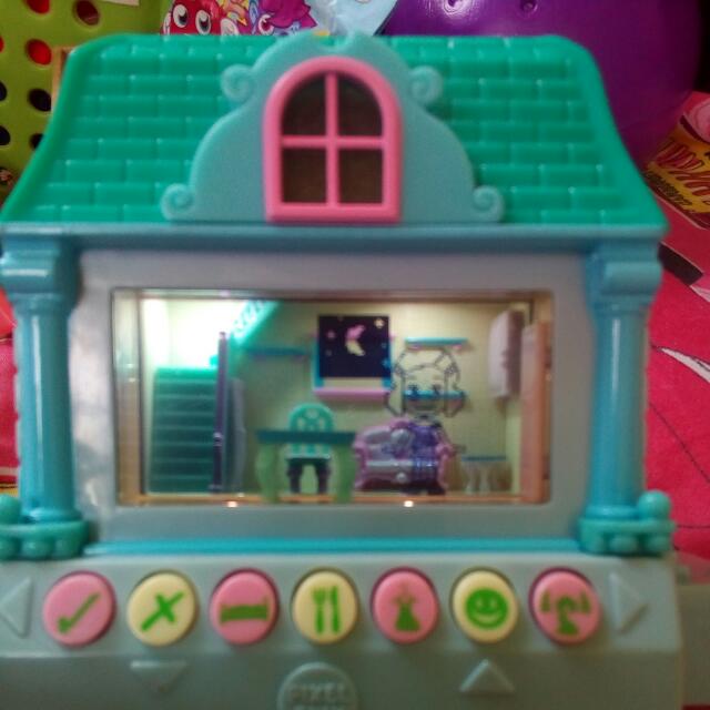 2D Pixel Chix Toys( Toy R Us Warehouse Stocks Orginal Price 2,000 Php ...