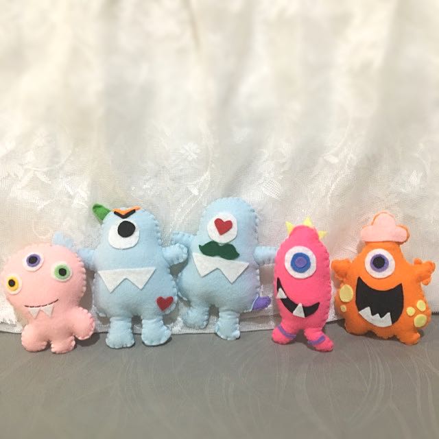 Handmade Alien Set, Hobbies & Toys, Stationery & Craft, Handmade Craft ...