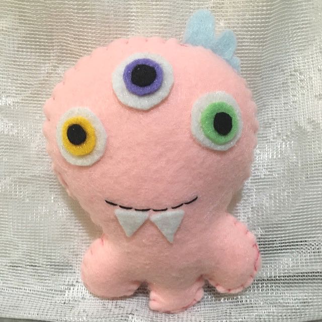 Handmade Alien Set, Hobbies & Toys, Stationery & Craft, Handmade Craft ...