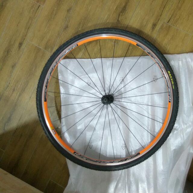 Maddux Aero RX2.1 Front Wheel 700cc, Sports Equipment, Bicycles & Parts ...