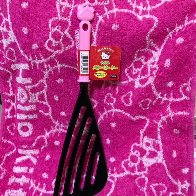 Authentic Sanrio Original Hello Kitty Spatula -3D Handle, TV & Home ...