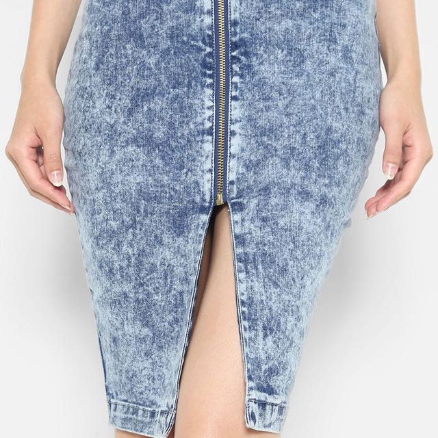 [Lara J] Fiorella Liv Dress, Women's Fashion, Dresses & Sets, Dresses ...