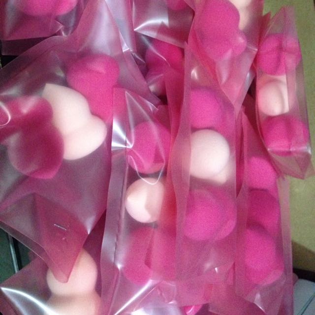 Blender Puff (3pcs In A Packet), Women's Fashion, Jewelry & Organisers ...