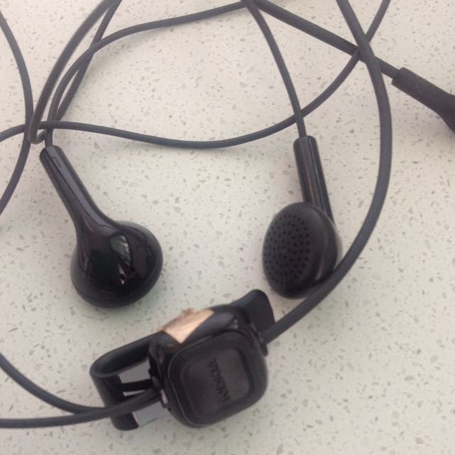 Nokia Original Ear Piece, Audio, Earphones on Carousell