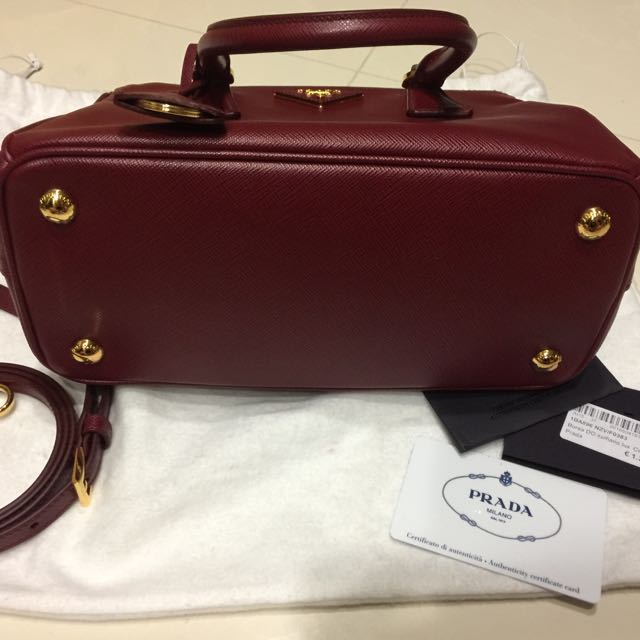Prada Saffiano 25cm Lux Gold Hardware Cerise Top Handle Female, Luxury ...