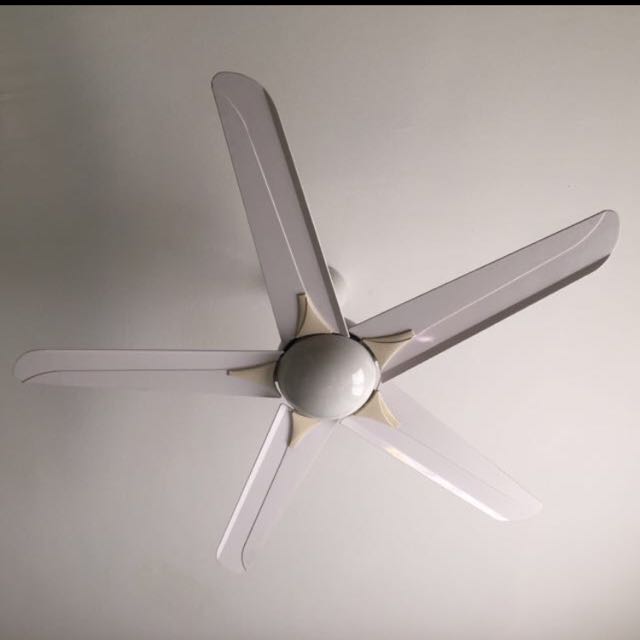 ALPHA Ceiling Fan (5 Blades), Furniture & Home Living, Lighting & Fans ...