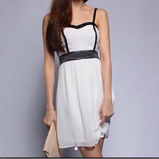 Agneselle Contrast Strap Chiffon Dress In White, Women's Fashion, Tops ...