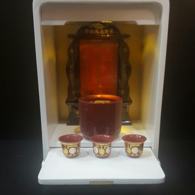 Wall Mount Small Altar, Hobbies & Toys, Memorabilia & Collectibles ...