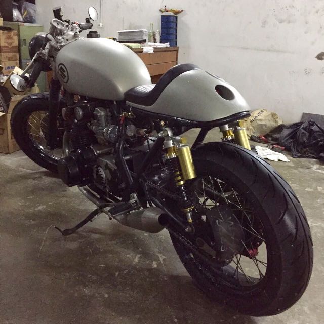 SUZUKI GS550, Motorbikes on Carousell