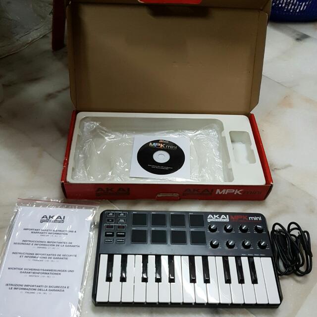 Akai MPK Mini Laptop Production Keyboard, Hobbies & Toys, Music & Media ...