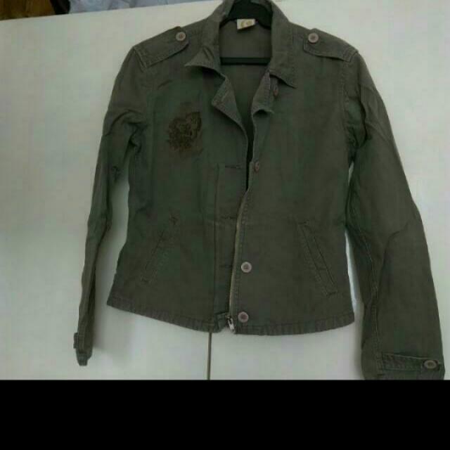 oxygen jacket, Women's Fashion, Coats, Jackets and Outerwear on Carousell
