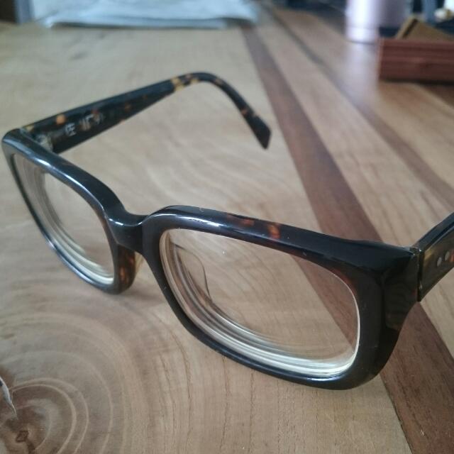 佐川藤井 Japanese Handmade Spectacle Frame, Men's Fashion, Watches ...