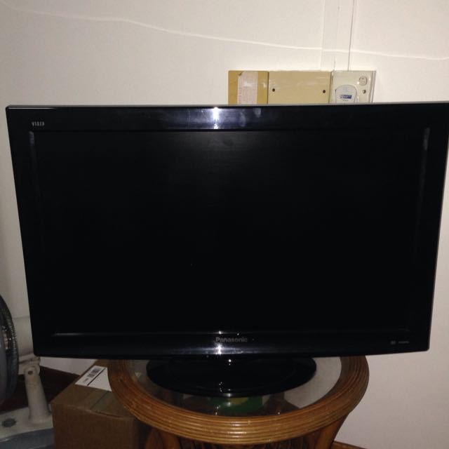 Panasonic LCD HDMI TV, TV & Home Appliances, TV & Entertainment, TV on ...