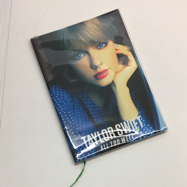 SIGNED Taylor Swift Red Album, Hobbies & Toys, Music & Media, CDs ...
