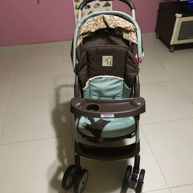 Graco baby Scrolls With Cup Holder, Babies & Kids, Infant Playtime on ...