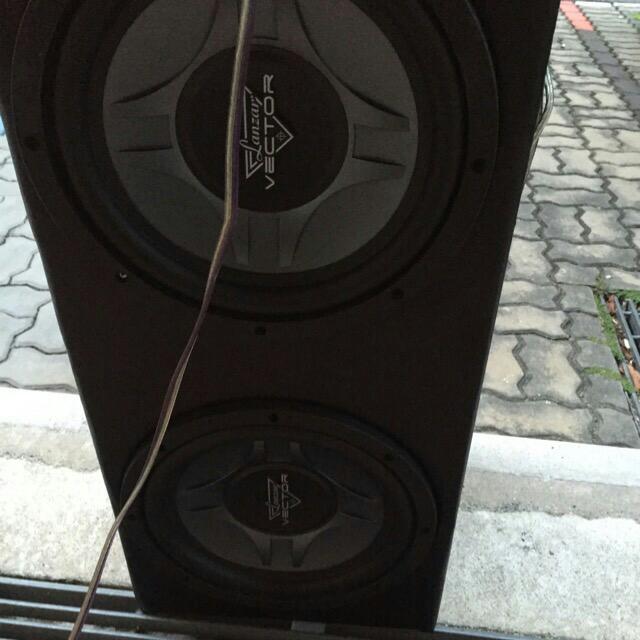 Lanzar Vector Dual Subwoofer, Car Accessories on Carousell