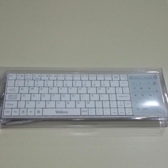 Valore Bluetooth Keyboard, Computers & Tech, Parts & Accessories, Computer Keyboard on Carousell