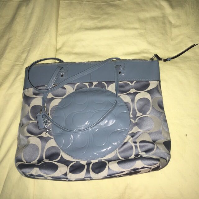 Big Coach Bag, Luxury, Bags & Wallets on Carousell