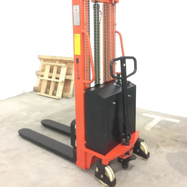 Electric Stacker Euro Lifter, Furniture & Home Living, Home Improvement ...