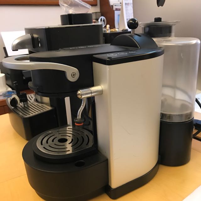 Nespresso Office Coffee Machine, 家庭電器, 廚房電器, 咖啡機及咖啡壺 - Carousell