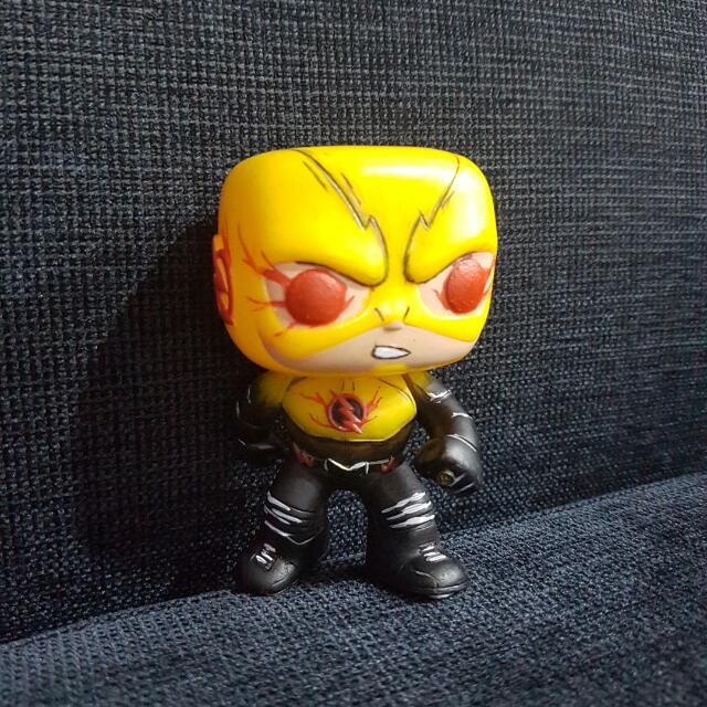 Custom Reverse Flash Running Pose Funko Pop, Hobbies & Toys, Toys ...