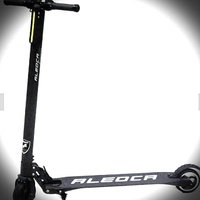 Aleoca Carbon Fibre E-scooter, Sports Equipment, PMDs, E-Scooters & E ...