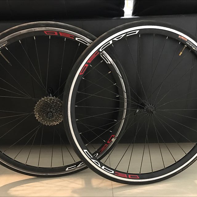 700c wheelset, Sports Equipment, Bicycles & Parts, Bicycles on Carousell