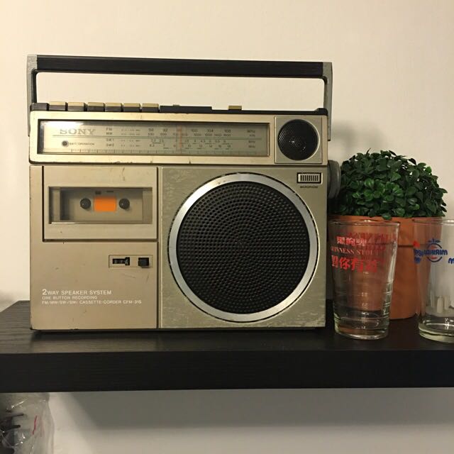 Sony Boom box Radio 1980s, Hobbies & Toys, Collectibles & Memorabilia ...