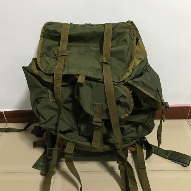 Large US Army Alice Pack, Men's Fashion, Bags, Belt bags, Clutches and ...