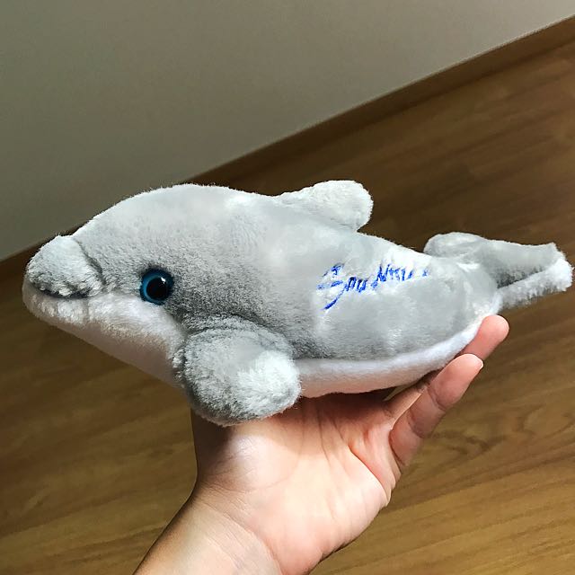 Australia Sea World Dolphin Plush, Hobbies & Toys, Toys & Games on ...