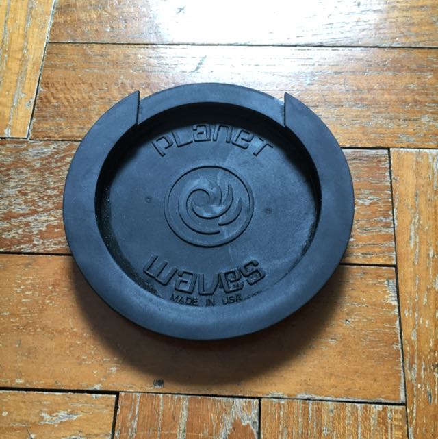 PlanetWaves Acoustic Soundhole Plug, Hobbies & Toys, Music & Media ...