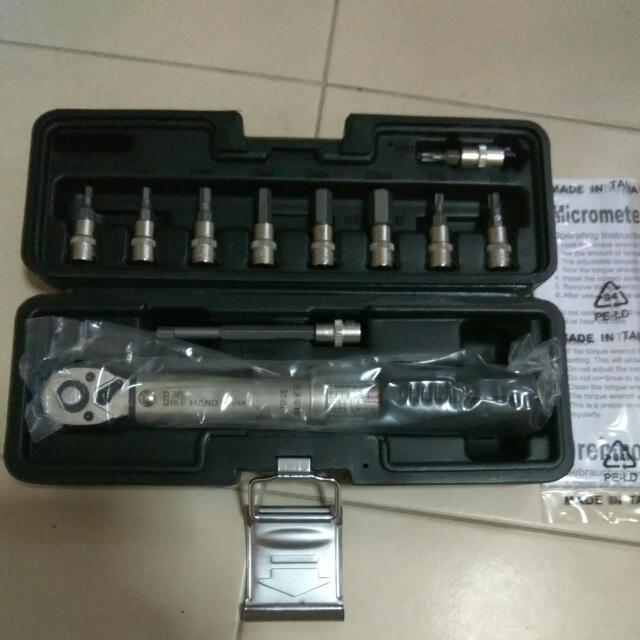 Bike Hand Torque Wrench, Sports Equipment, Bicycles & Parts, Bicycles on Carousell