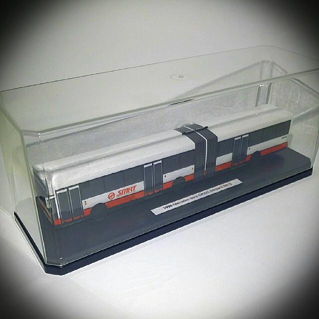 SMRT Mercedes-Benz O405G 1:100 Paper Model, Food & Drinks, Local Eats ...