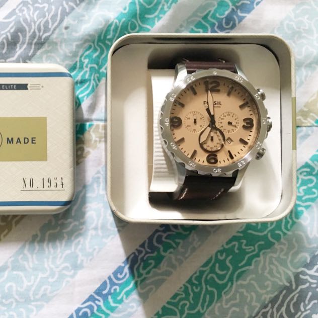 Fossil Nate Silver Dial Men's, Mobile Phones & Gadgets, Wearables ...