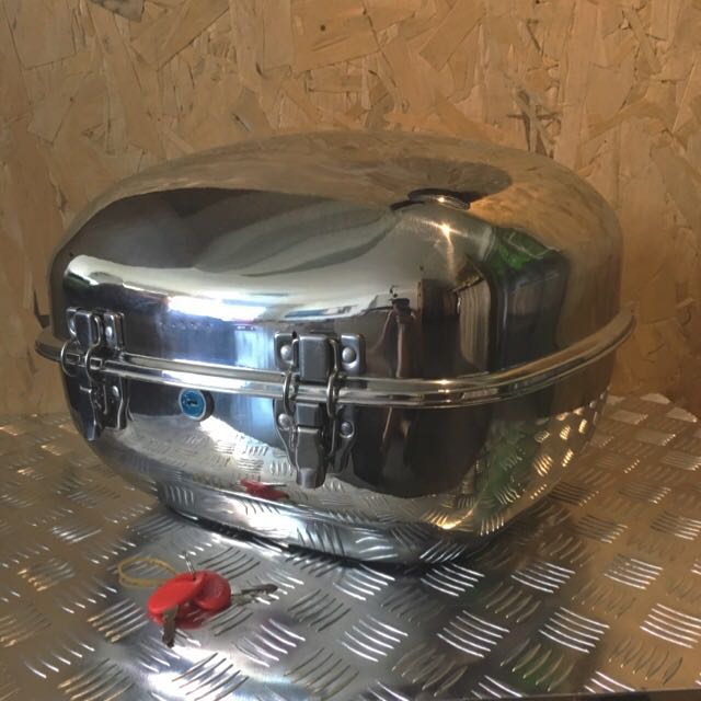 Nostalgic Classic Stainless Steel Topbox, Car Accessories on Carousell