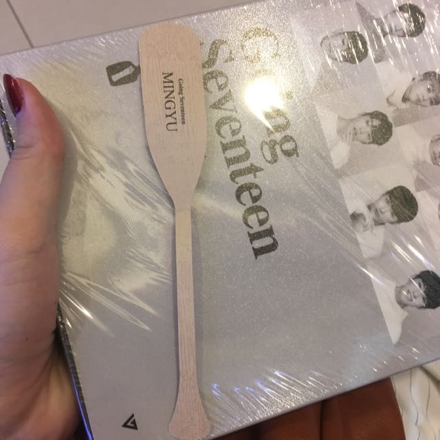 [TRADE] Mingyu Paddle Bookmark, Hobbies & Toys, Memorabilia ...