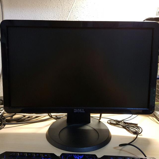 Dell 19 inch Monitor, Computers & Tech, Desktops on Carousell