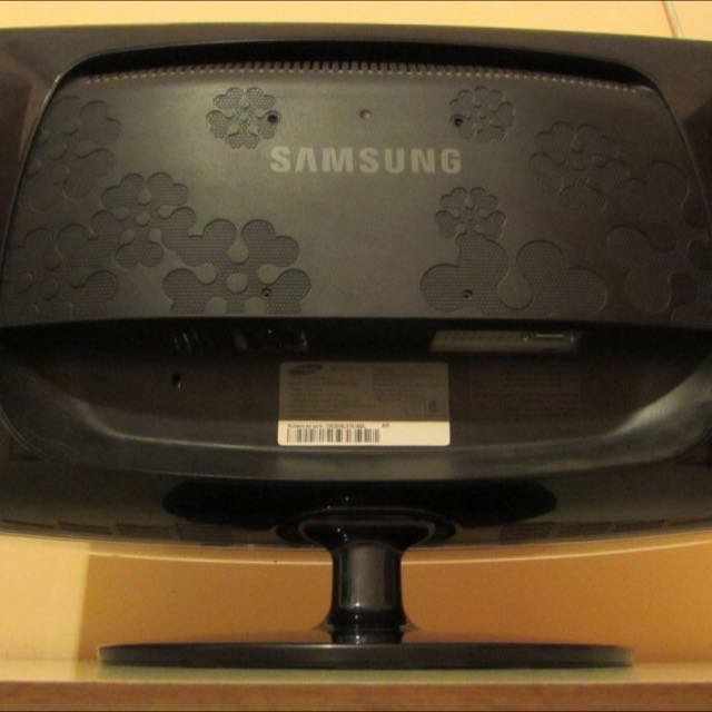 Samsung 20 inch LCD Monitor Syncmaster 2033, Computers & Tech, Parts ...