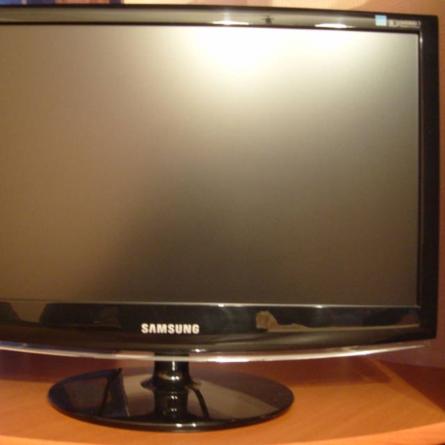 Samsung 20 inch LCD Monitor Syncmaster 2033, Computers & Tech, Parts ...