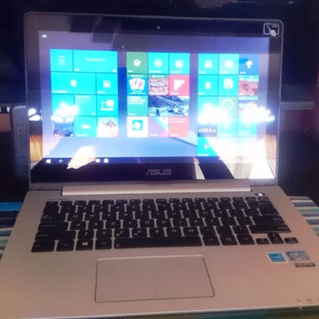 ASUS Vivobook S300C i3, Computers & Tech, Laptops & Notebooks on Carousell