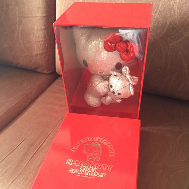Hello Kitty 40th Anniversary (Limited Edition), Hobbies & Toys, Toys ...