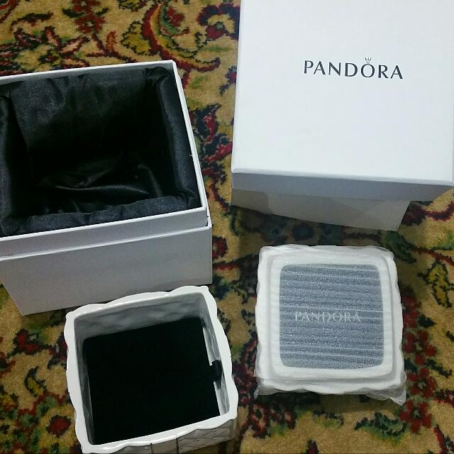 Pandora Gift Box, Women's Fashion, Watches & Accessories, Other ...