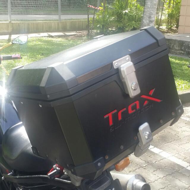 Trax Box 38l, Car Accessories on Carousell
