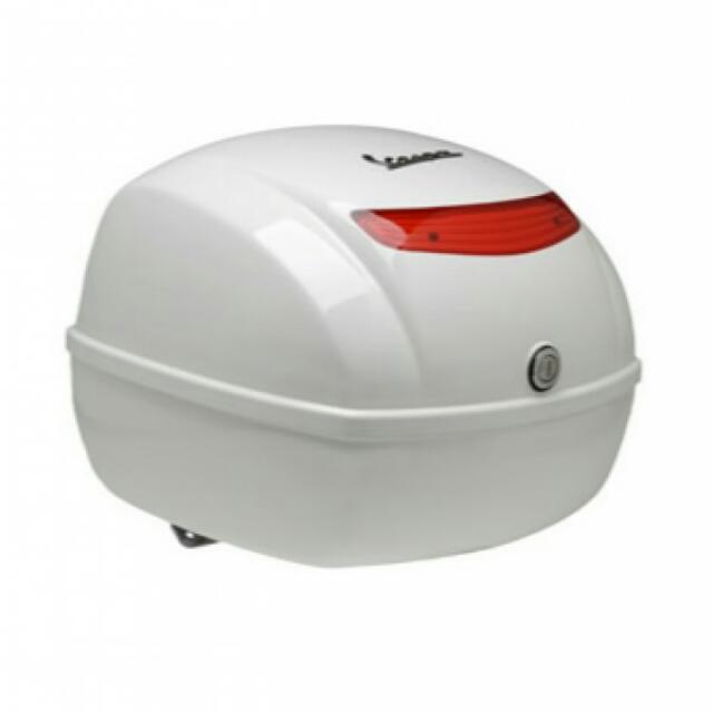 Vespa Lx150 Top Box, Car Accessories on Carousell