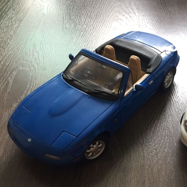 1/18 diecast: Rare Gate Mazda Miata MX5 Gen 1 & Gen 2, Hobbies & Toys ...