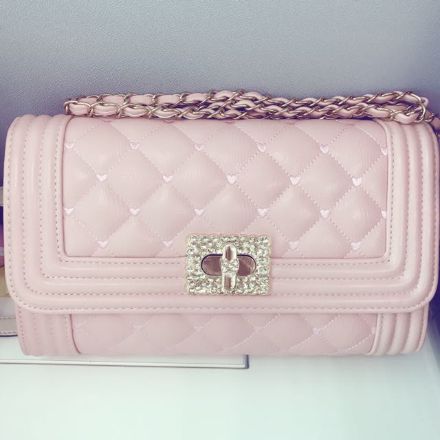Lavina bag, Women's Fashion, Bags & Wallets, Shoulder Bags on Carousell