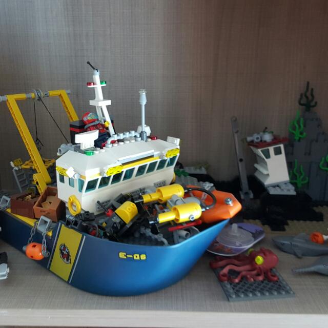 Lego City 60092 & 60095 - Deep Sea Exploration Vessel, Hobbies & Toys, Toys & Games on Carousell