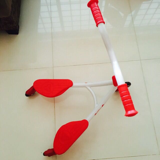J2 Flicker Junior Scooter, Babies & Kids, Baby Nursery & Kids Furniture ...